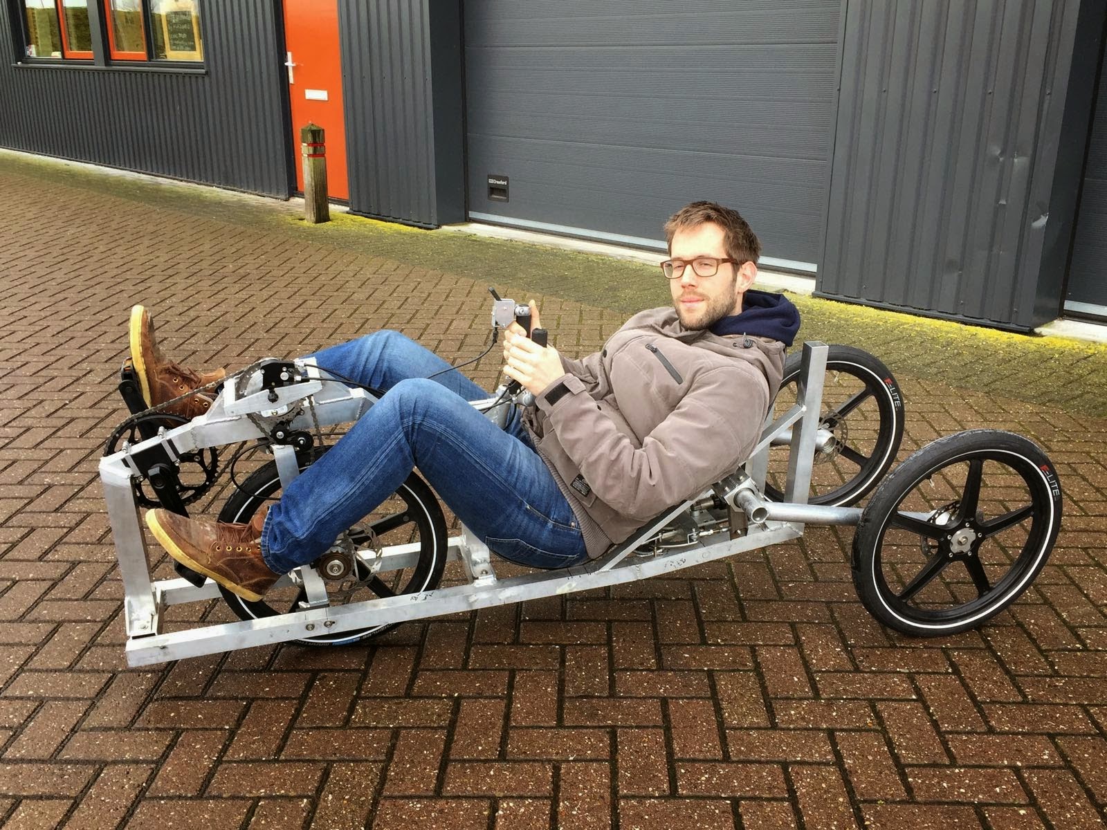 Tilting Vehicles Blog: VeloTilt