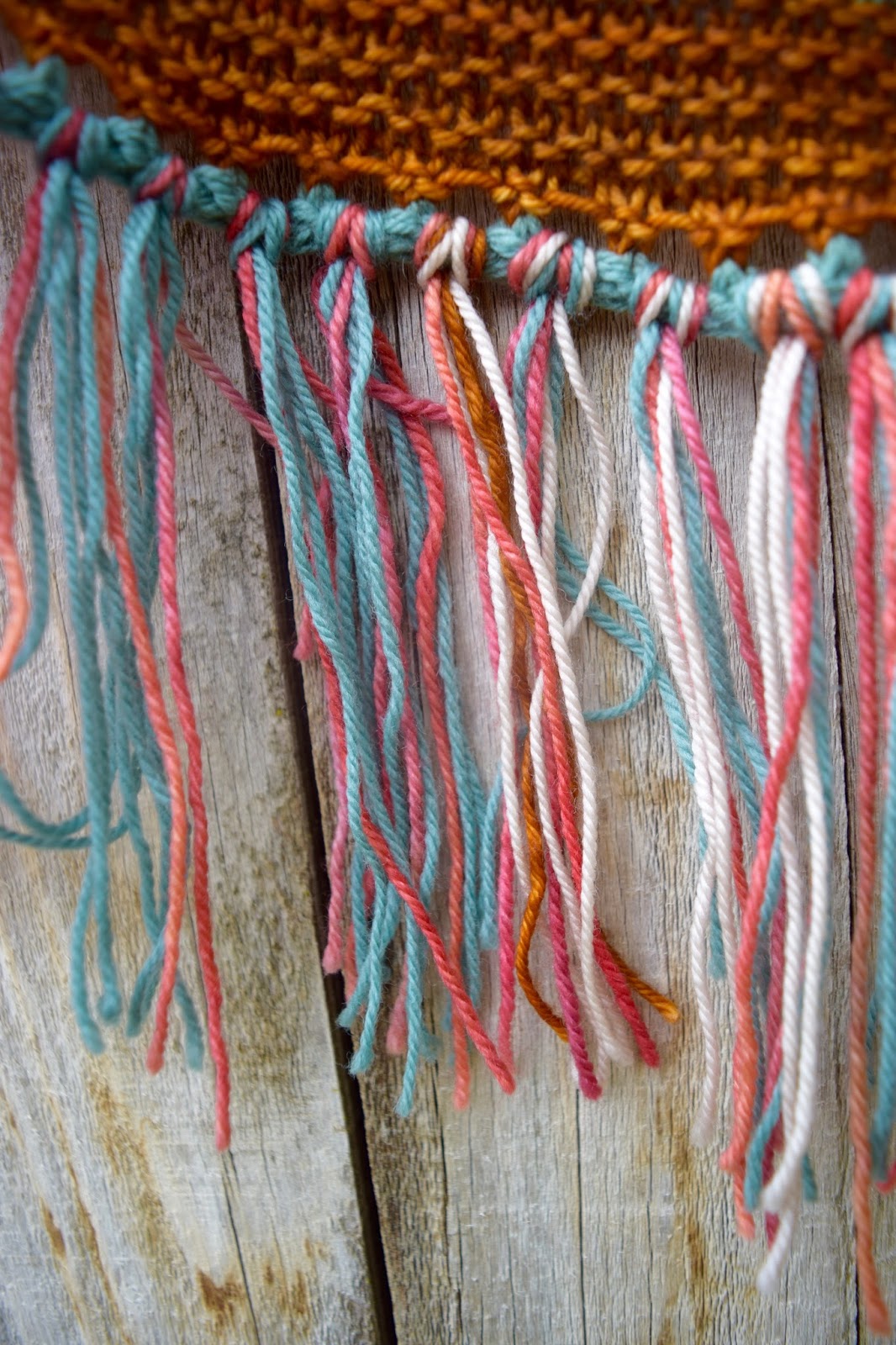 All Knit Up Designs : Scrappy Fringe