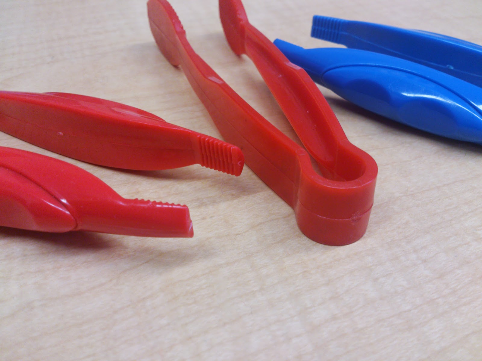 Work it Mommy: Pom poms and tongs