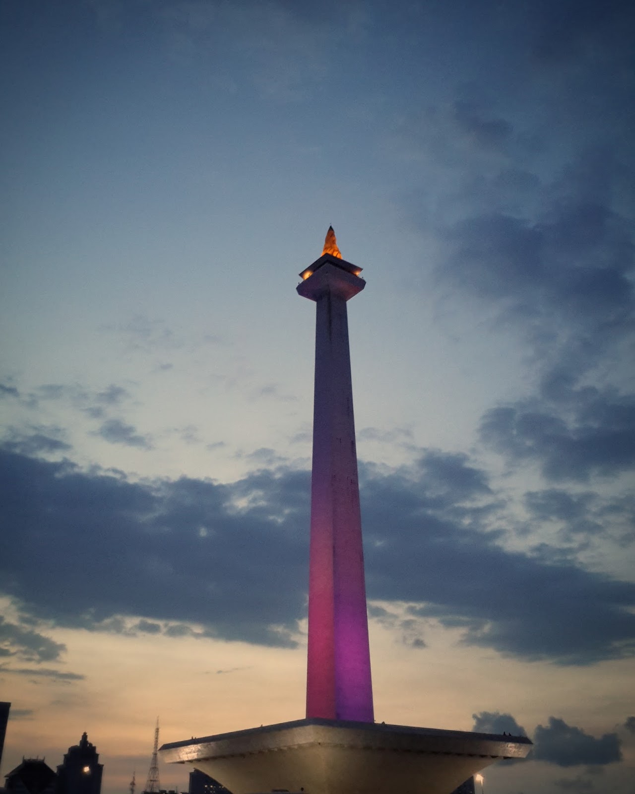 Senja di Tugu Monumen Nasional - Jakarta Indonesia