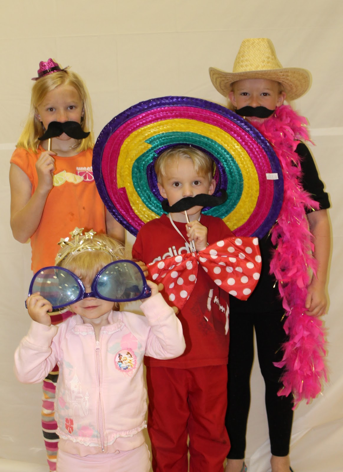 makin' lemonade: DIY Photo Booth