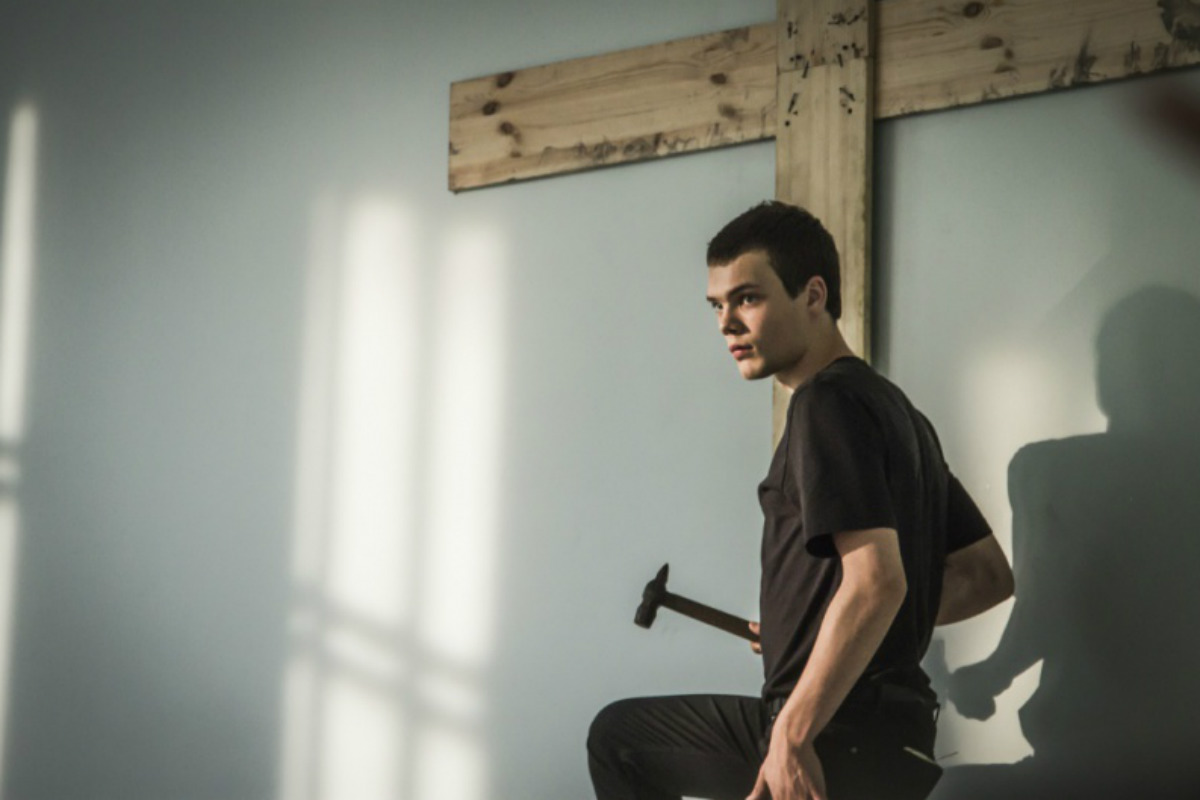 Welcome to my world.... : He’s naked: Russian actor Pyotr Skvortsov in ...