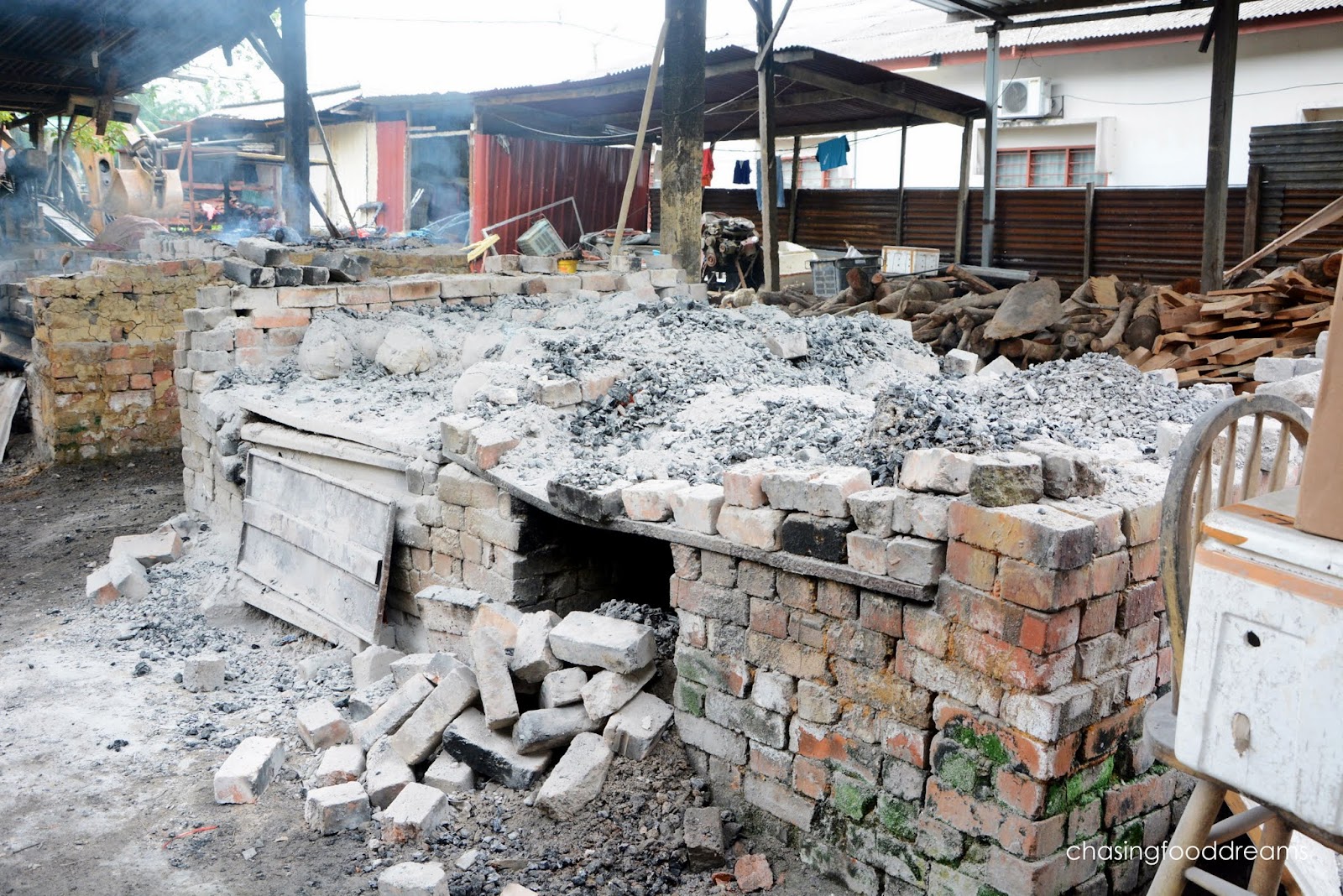 CHASING FOOD DREAMS: New Beggar's Delicious Restaurant @ Ijok