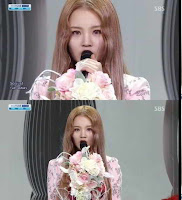 LEE HI SIGUE PRESENTANDO ROSE