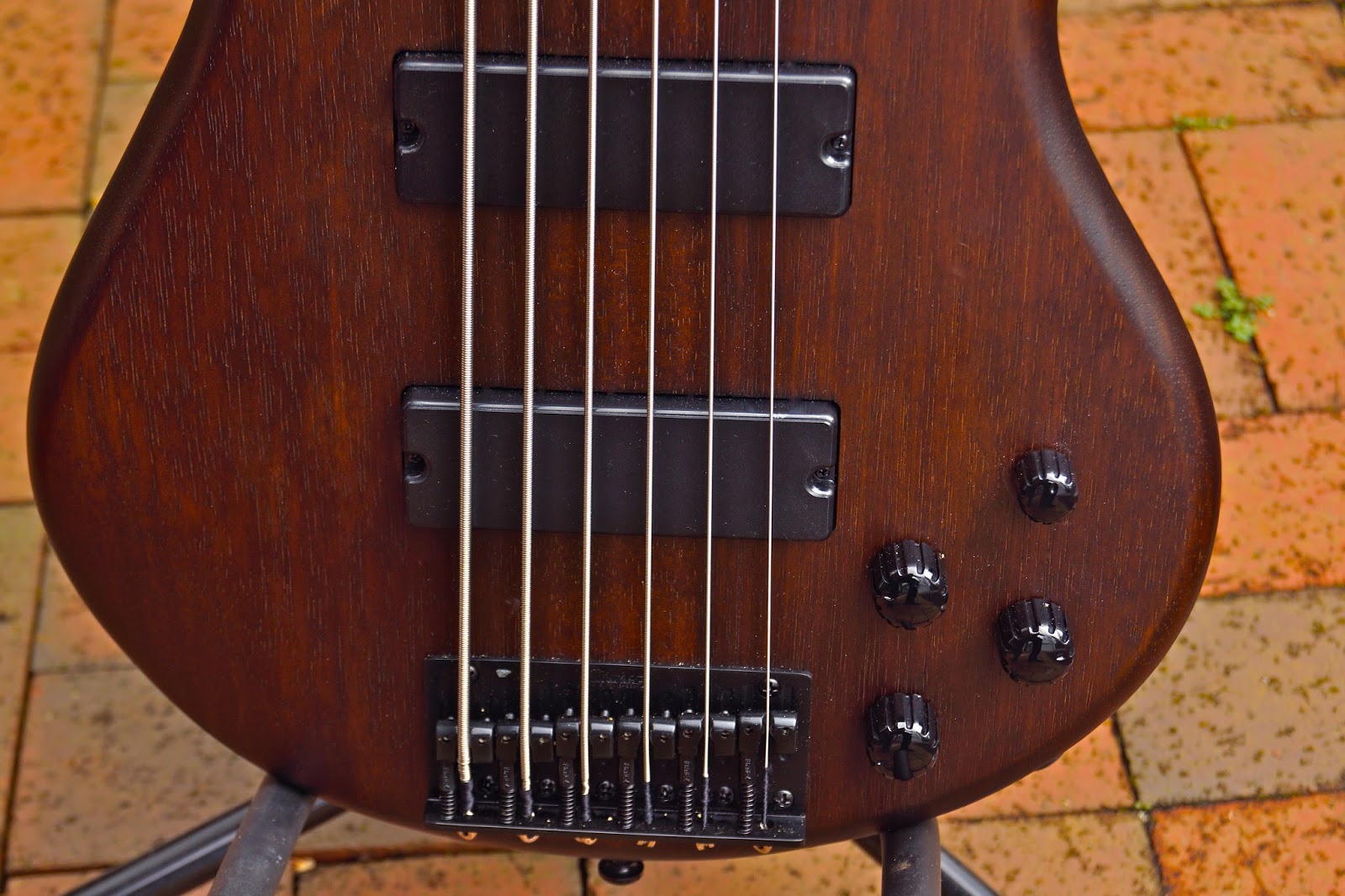 BillyRadd Music: Ibanez Gio 6-String Bass