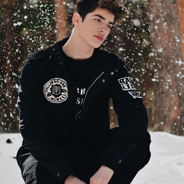 Biodata Manu Rios Fernandez | ZaiZai