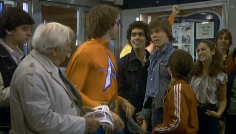 cult film freak: JOHN RITTER IN HERO AT LARGE (W/ TAXI DRIVER CONNECTION)