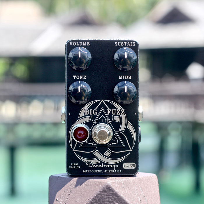 STOMP BOX STEALS: FUZZ- DAYTRONYX Big Fuzz ...another Big Muff ...do we ...