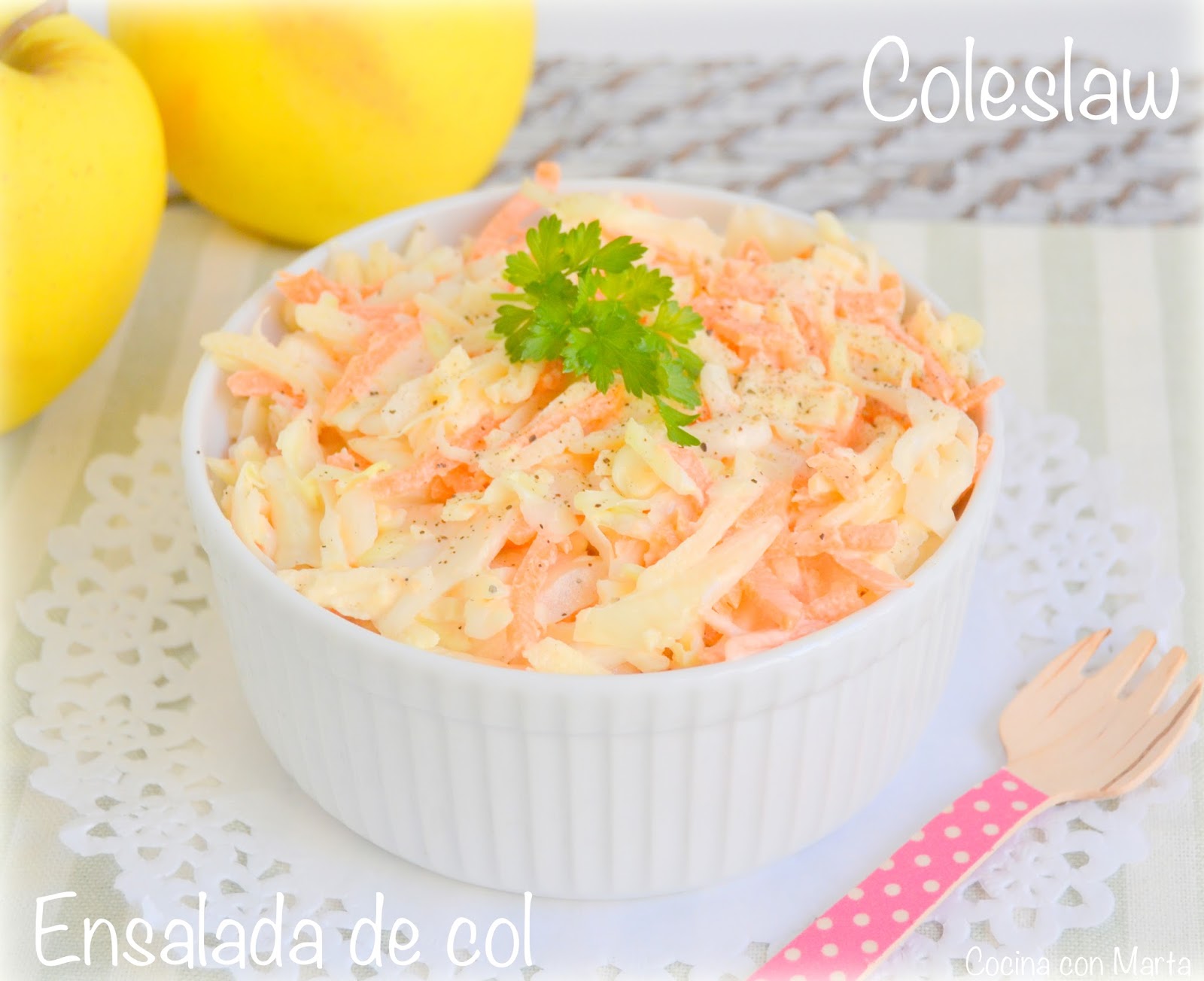 Coleslaw o Ensalada de col americana | CocinaconMarta.com
