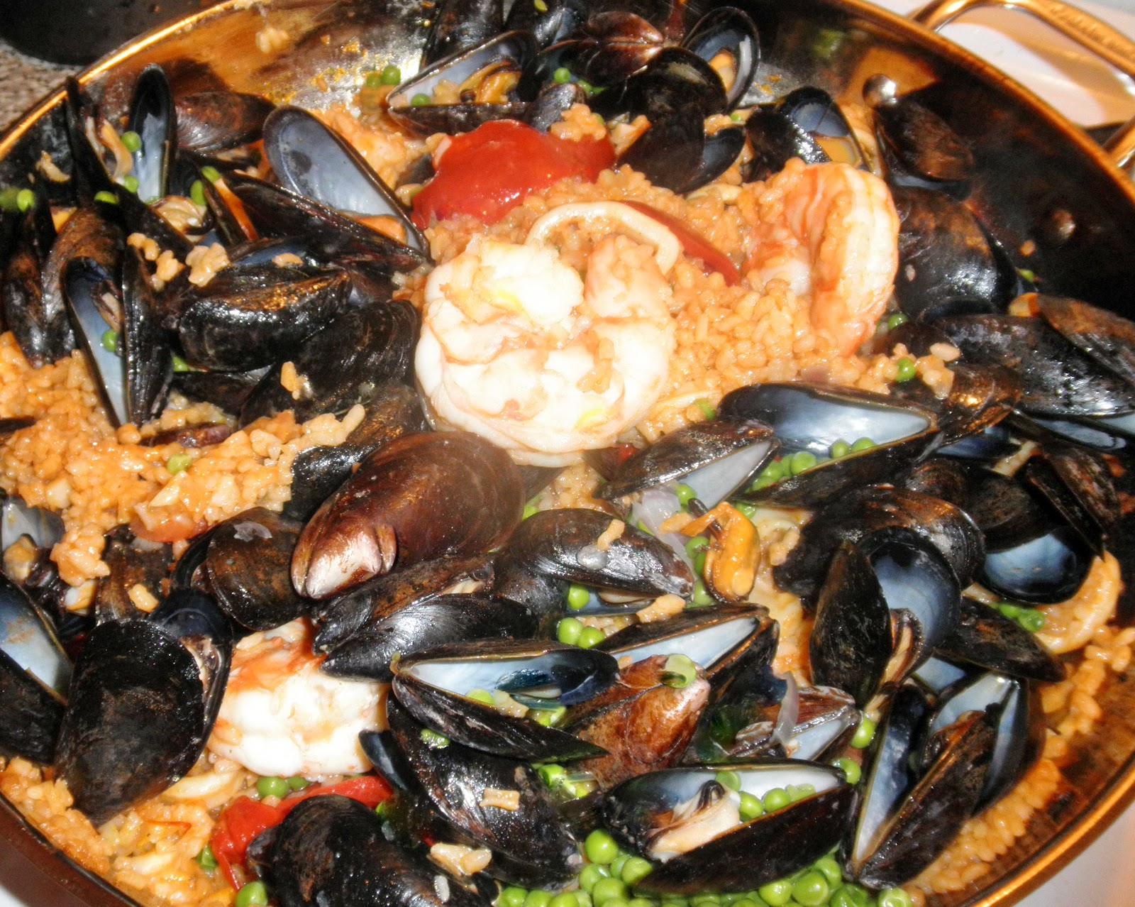 Cecelia Heer's Culinary Corner: SEAFOOD PAELLA - ARROZ A LA MARINERA