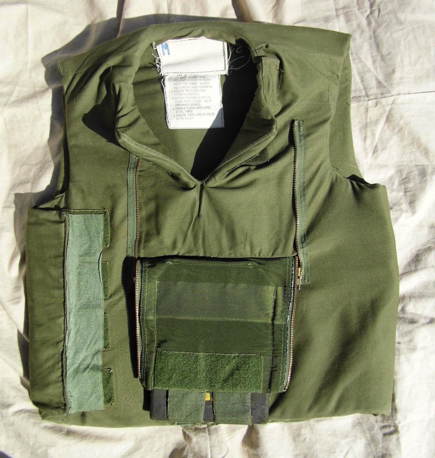 Webbingbabel: British Army Improved Northern Ireland Body Armour ...