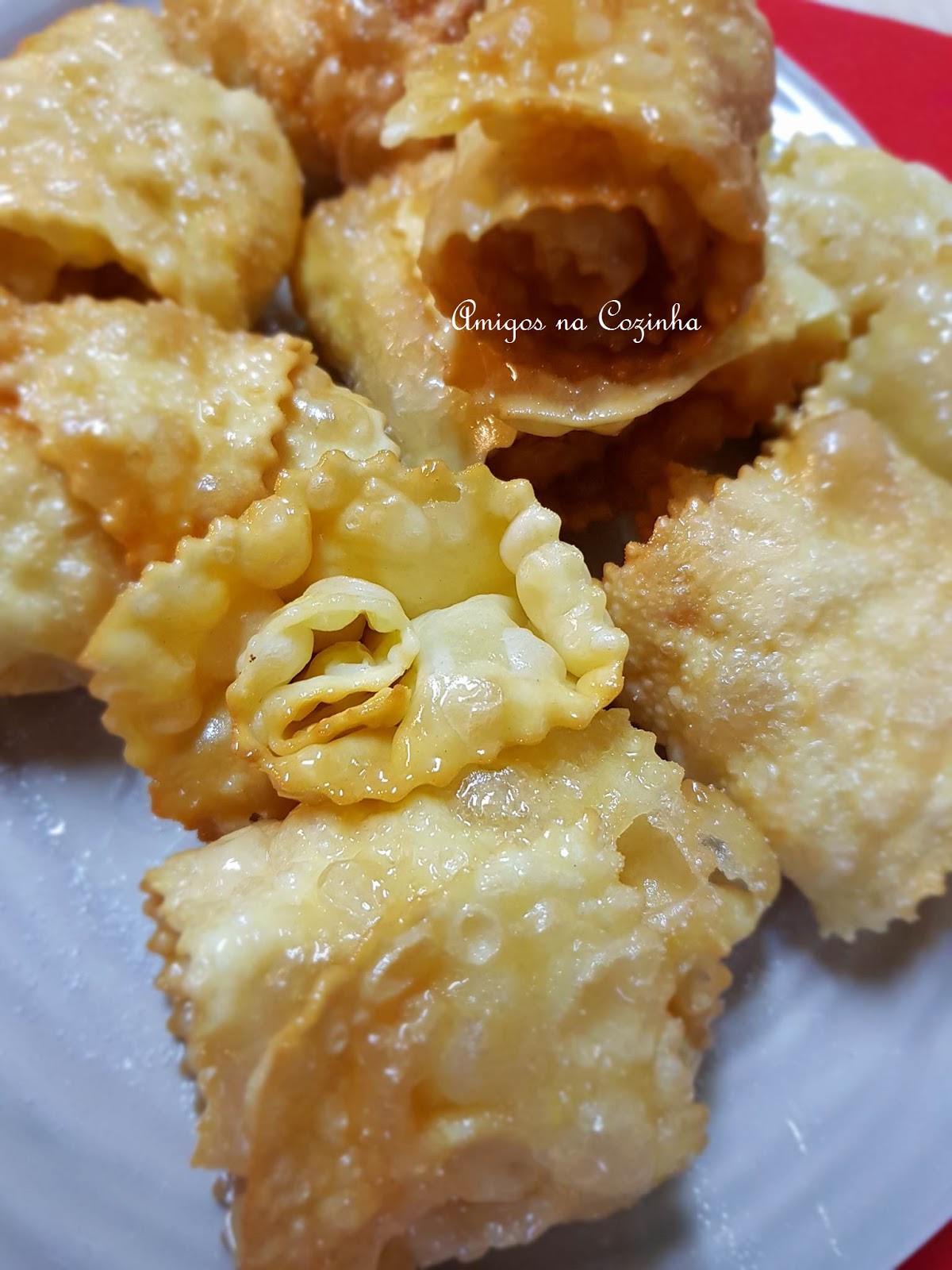 Amigos na Cozinha: Filhós enroladas com mel