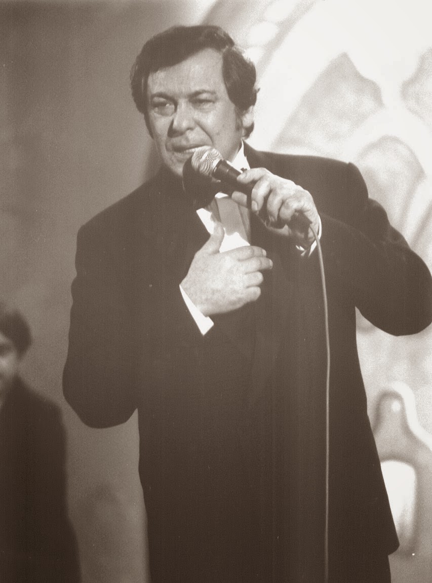 NOTICIAS Y EFEMERIDES MUSICALES Y DEL CINE: HACE 75 AÑOS, NACE HUGO ...