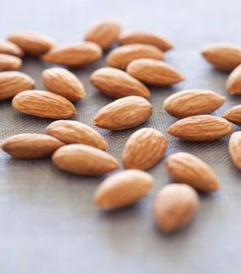 ALIMENTE-SE COM SABEDORIA!: MAIS SAÚDE COM AS AMÊNDOAS.