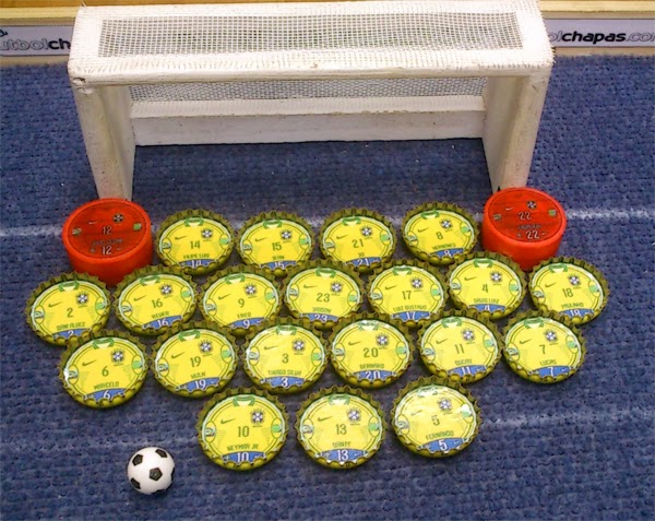 Espacio Joven Villanueva de Gallego: Selección de Brasil / Fútbol-Chapas