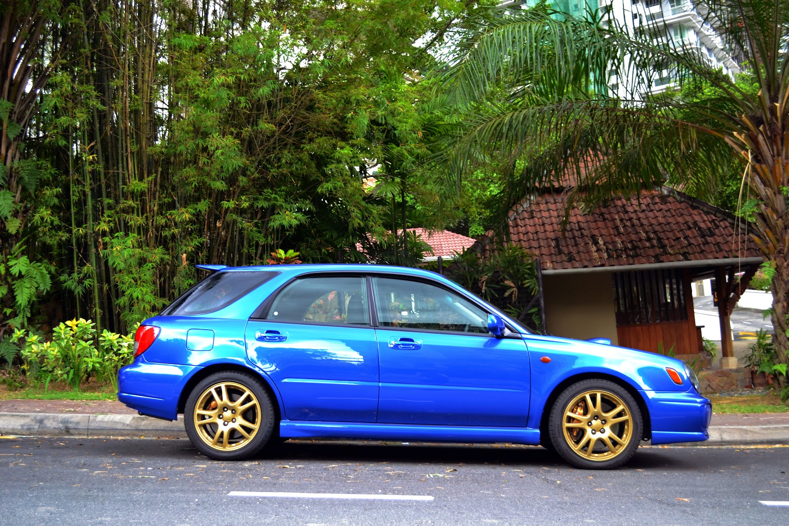Subaru Impreza STI Wagon Version 7 - Otomotif Photo Galery