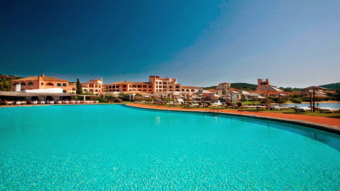 Passion For Luxury : Hotel Cala di Volpe the Sardinian glamour