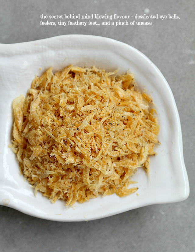 singapore shiok!: serundeng (spiced grated coconut)