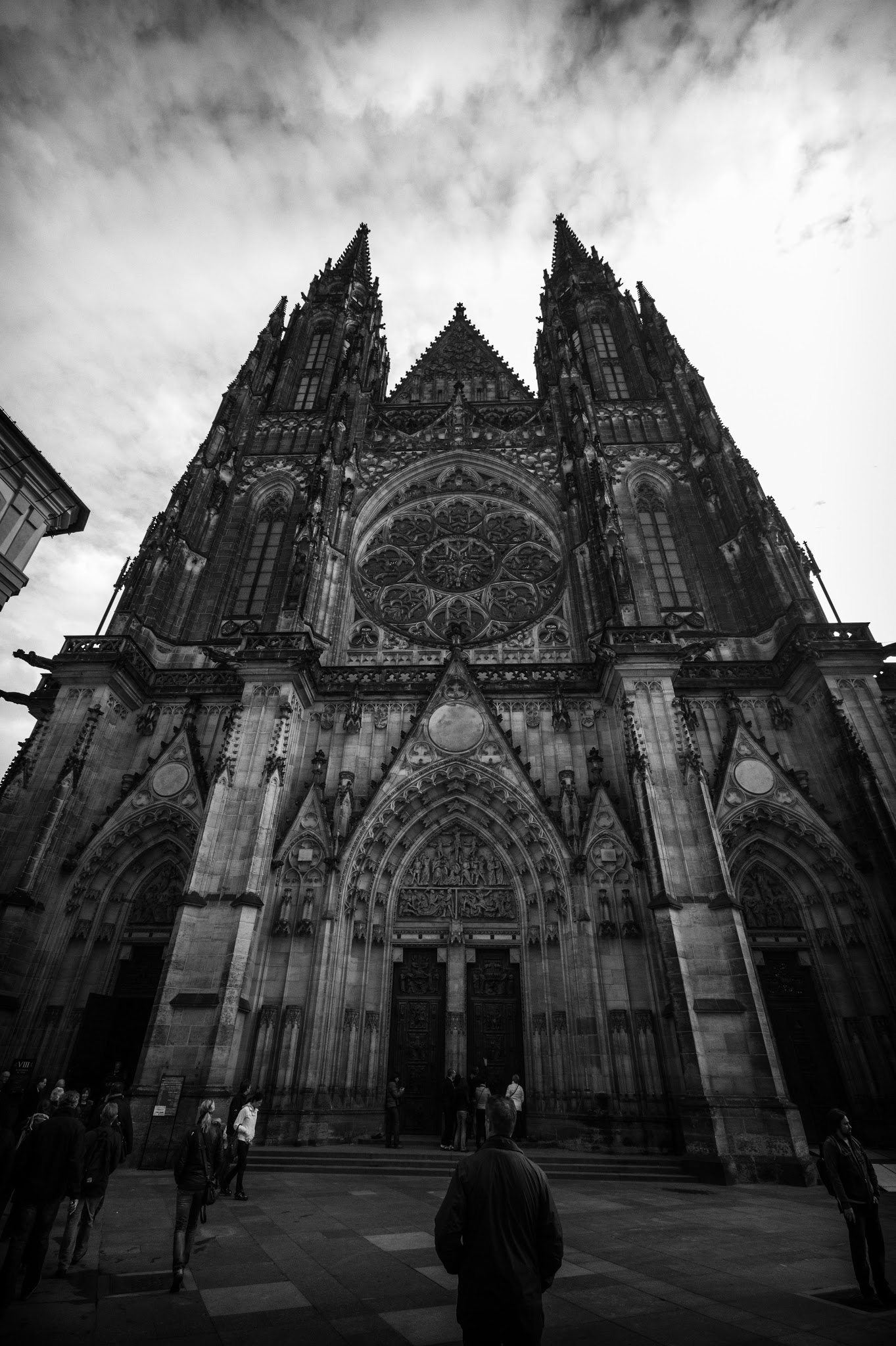 M Photo Life: Overwhelming Architecture