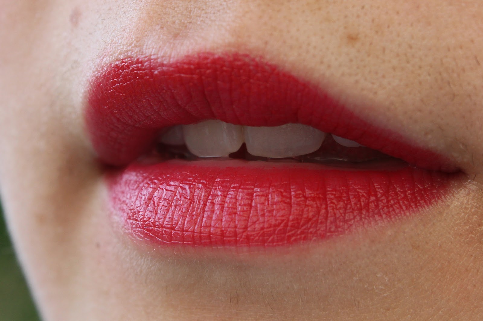 Viva La Fashion I Beauty + Life Style Blog: YSL Rouge Volupte #17 "Red ...
