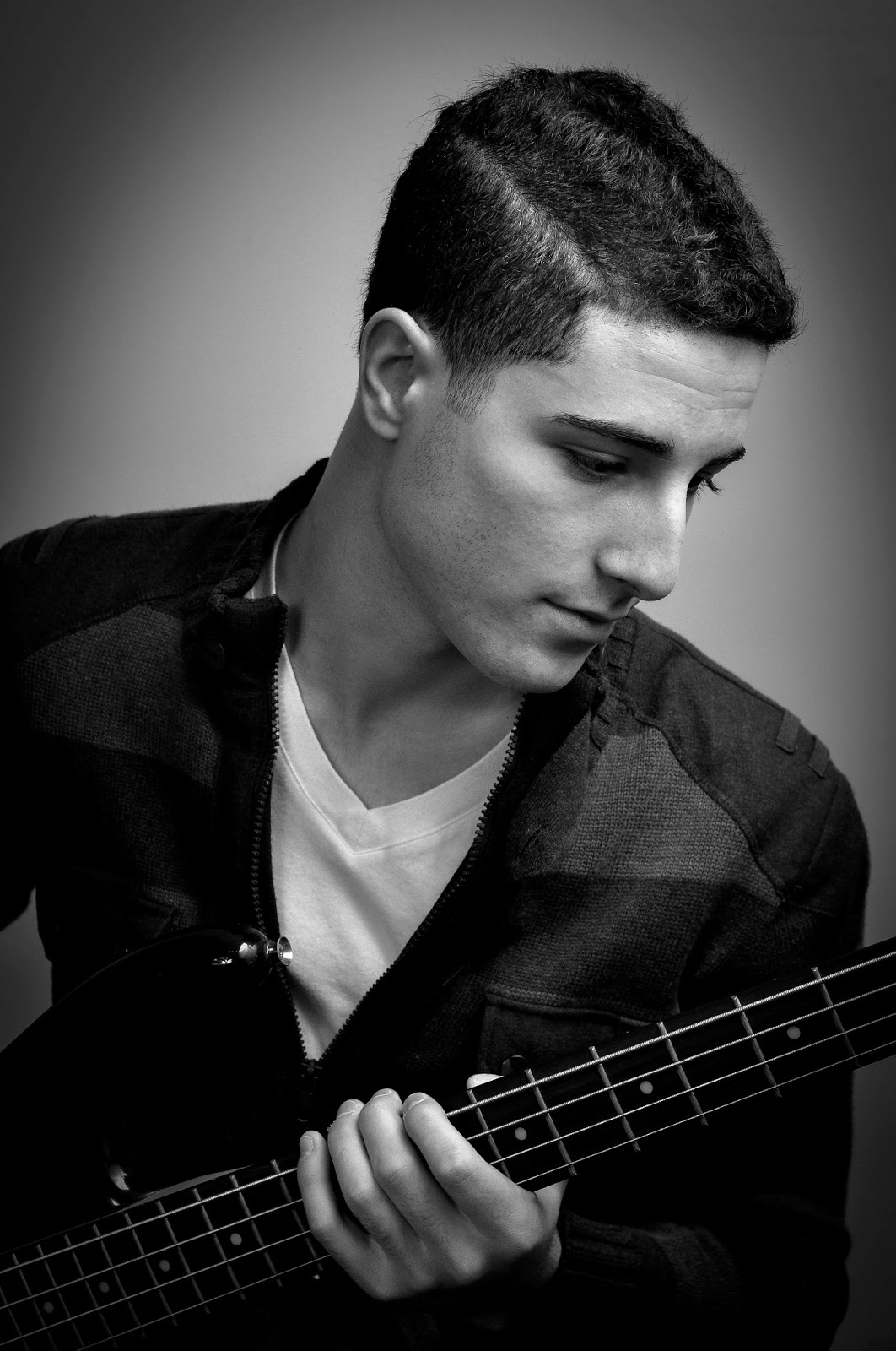 Chelsea Fine: Meet singer/songwriter Justin Breit