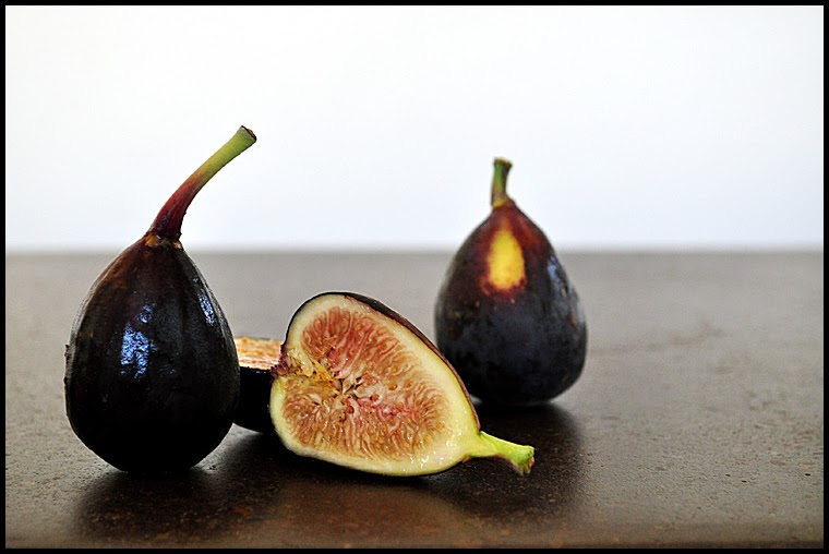 Everton Terrace: the fig...