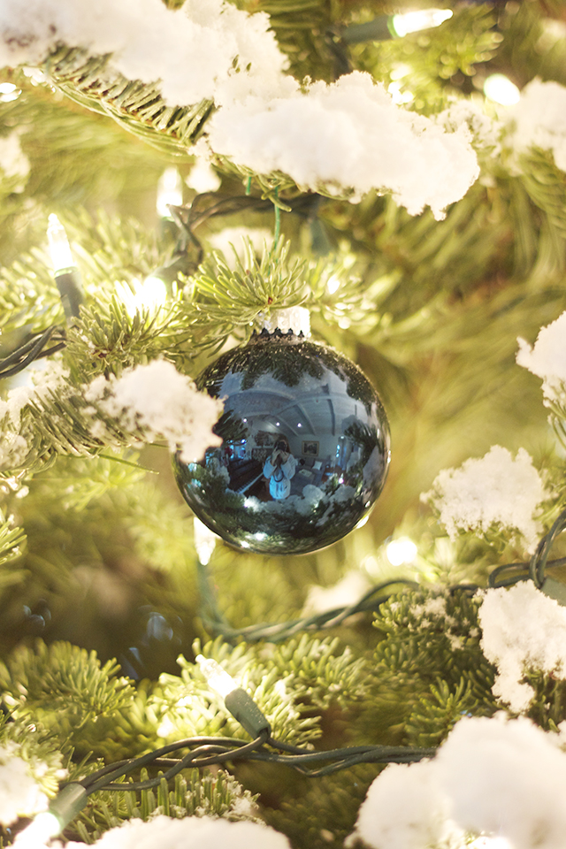 Holiday Link Party: O Christmas Tree - Michaela Noelle Designs