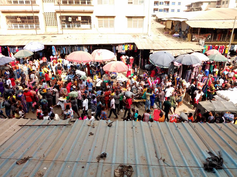 See how busy Sokoto road of Onitsha Main Market looked like this season ...