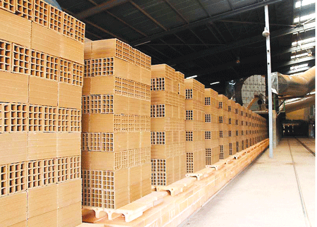 LES ARCHIVES DE LA TERRE CUITE: ALGERIE: “Quand le bâtiment va, tout va”