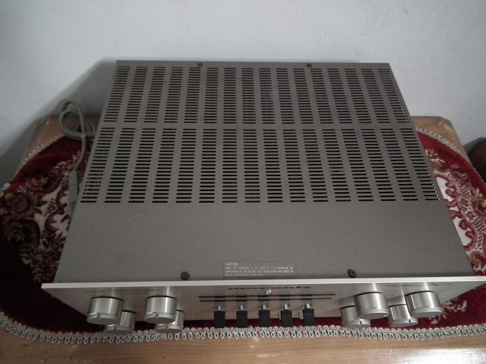 Lentera Akustika: Marantz pm-5 Esotec (Integrated Amplifier)