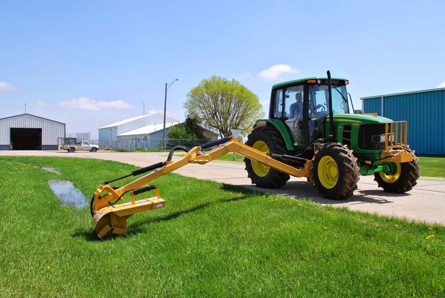 វិទ្យាសាស្រ្តយោធាកម្ពុជា: TMK-3--military Trencher