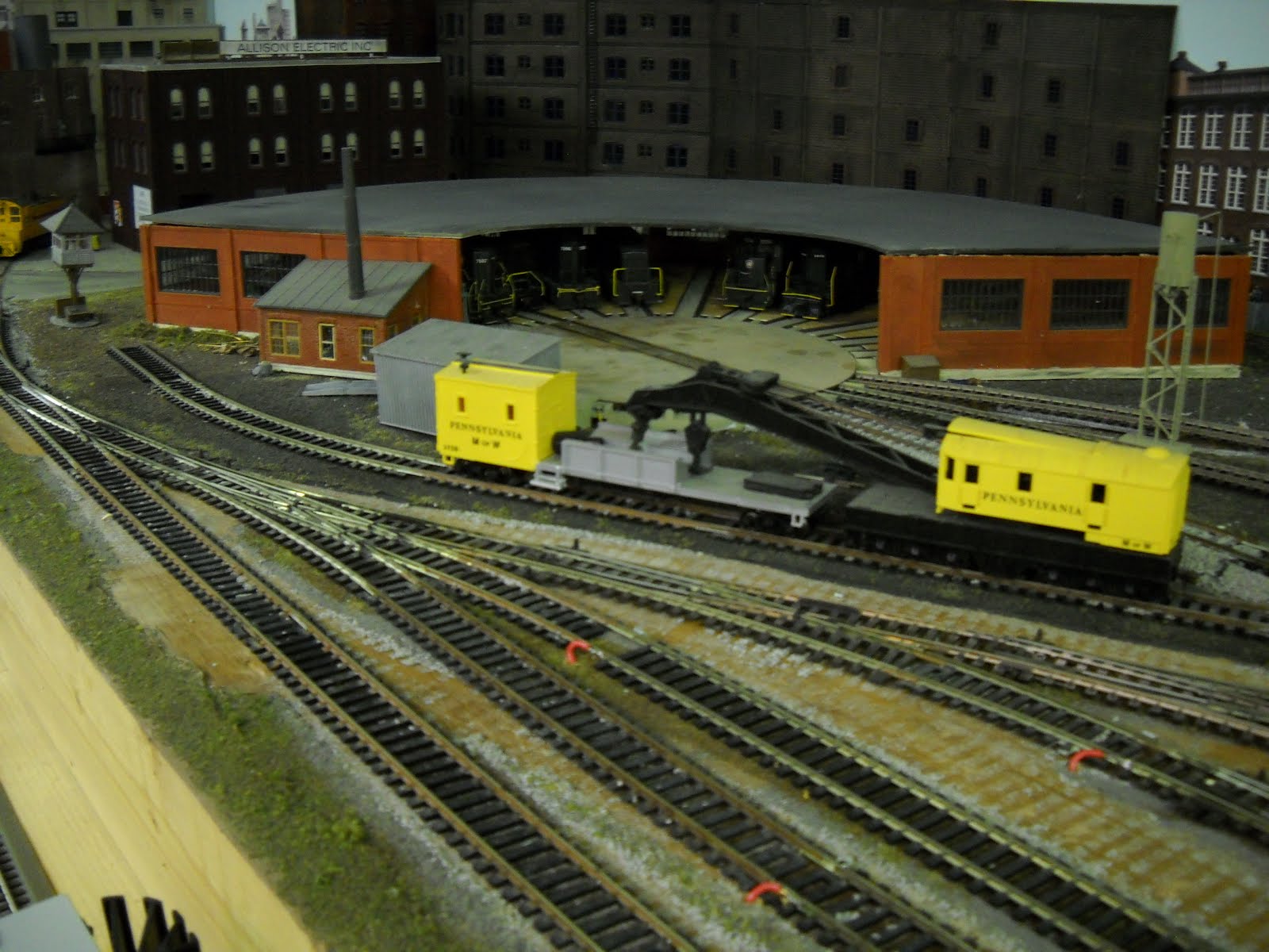 HO scale yard remodel Part 3 plus scenery work