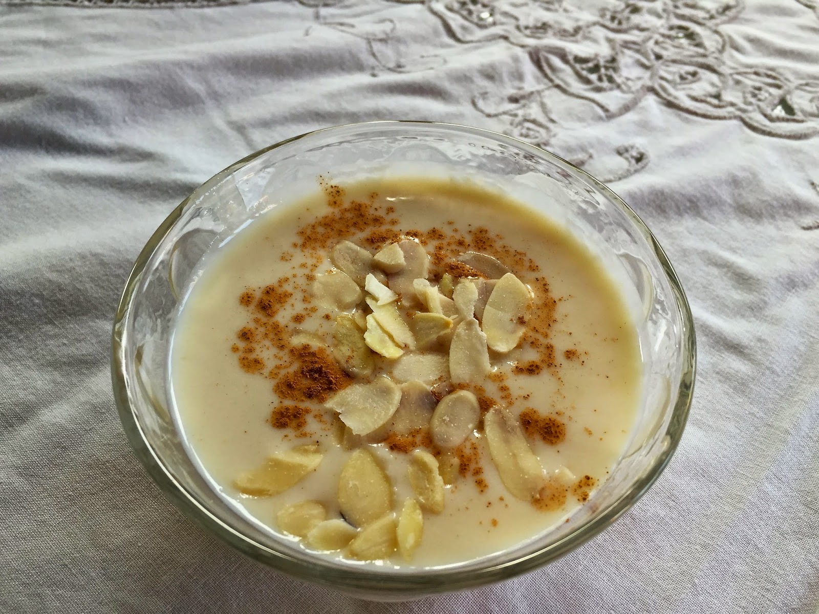 Sopa de almendras - Bicheando en la cocina