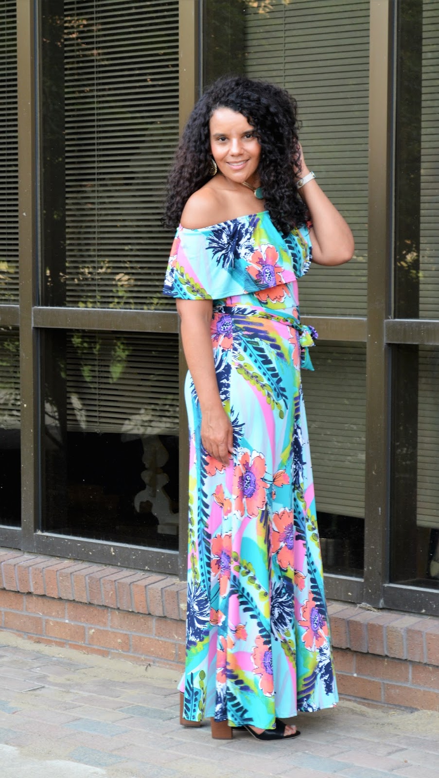 Curlybyrdie Chirps: Off the Shoulder Girl