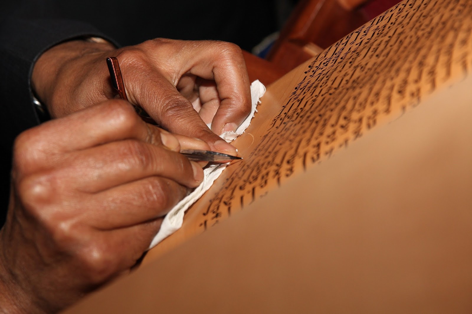 YK's Sofer Blog - Jewish Scribe: The Parchement - Klaf or Gevil?