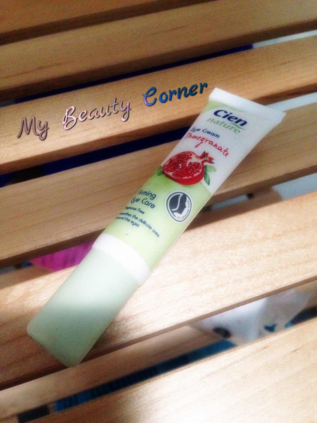 My Beauty Corner: Review : Pomegranate eye cream Cien