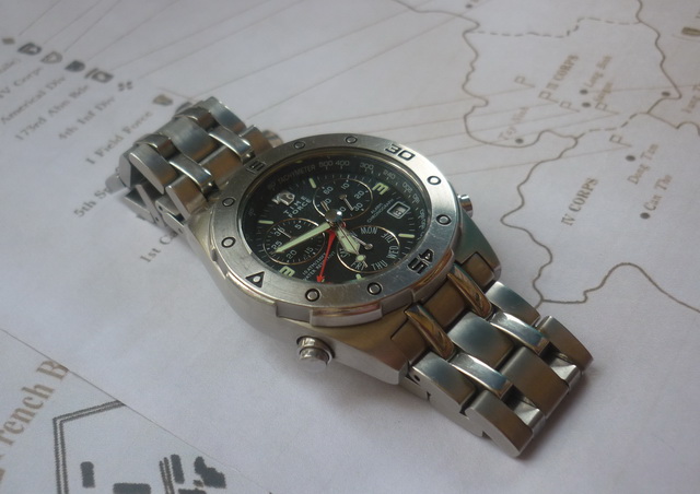 militarywatch: SOLD : TIME FORCE CHRONOGRAPH