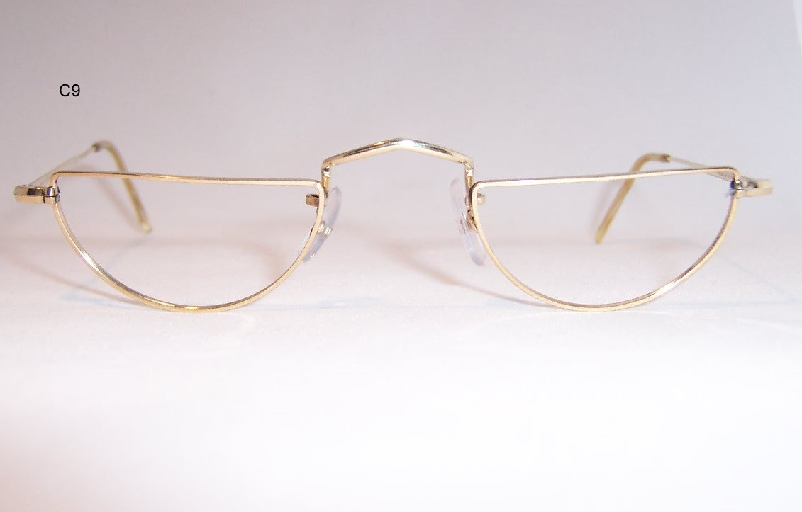 Dead Men's Spex: The classic 524 on display