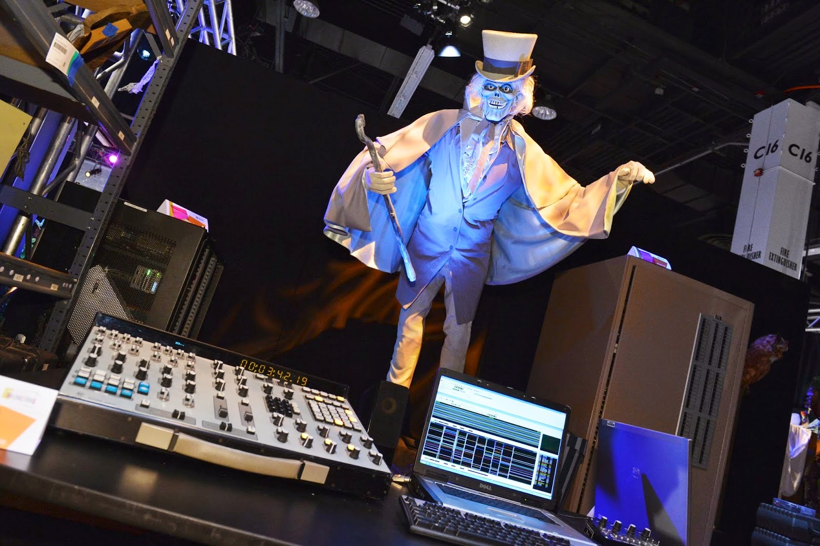 Sasaki Time The Legendary Hatbox Ghost Materializes In Disneyland For Sasaki Time The Legendary Hatbox Ghost Materializes In Disneyland For