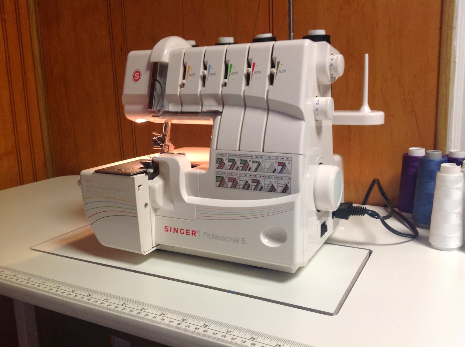 I Am So Sewphisticated: Singer Professional 5 Overlock Machine 14T968DC