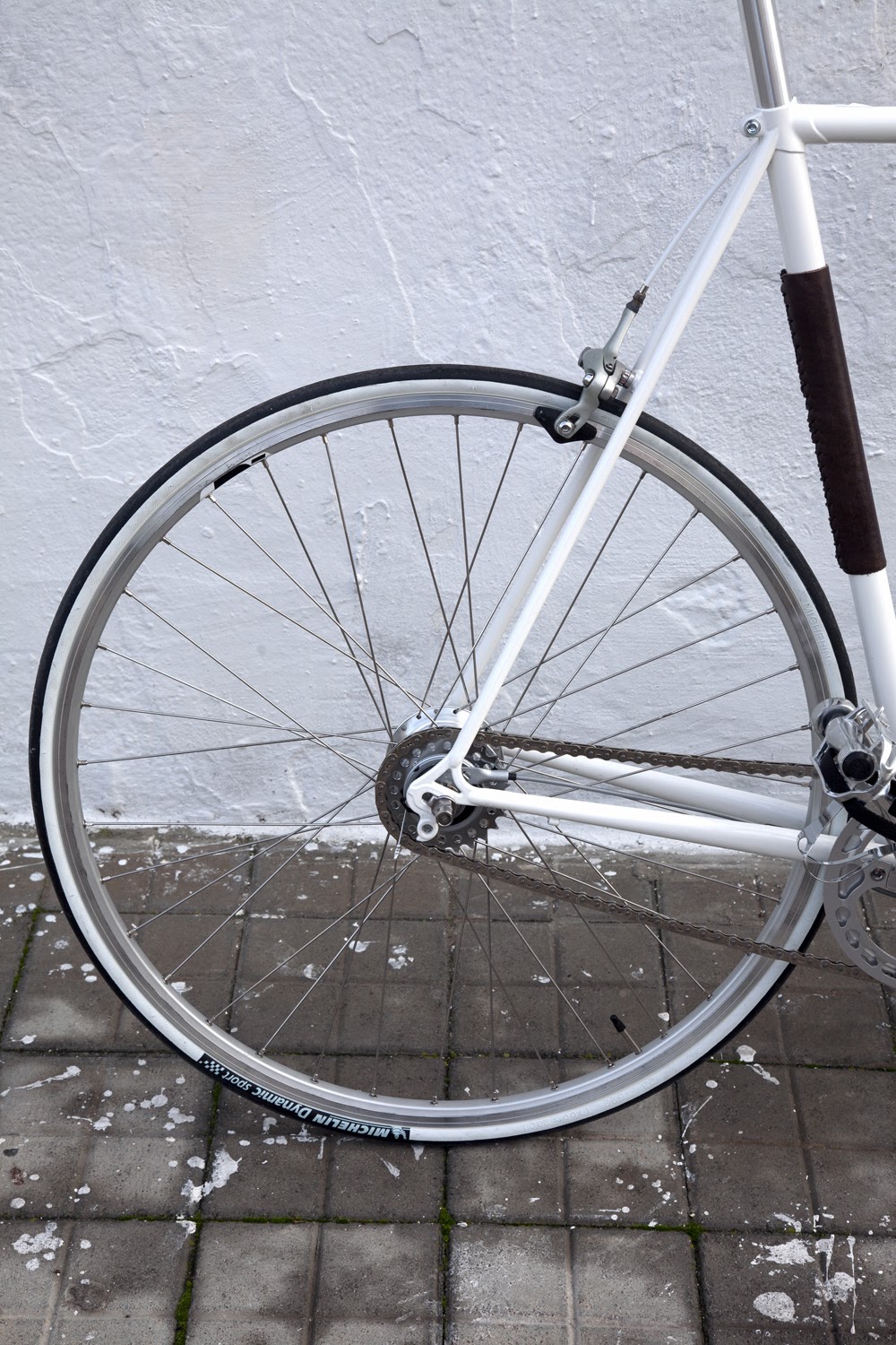 Bicicletas acabadas a mano. A tu gusto, o al mío. Customización, fixies ...