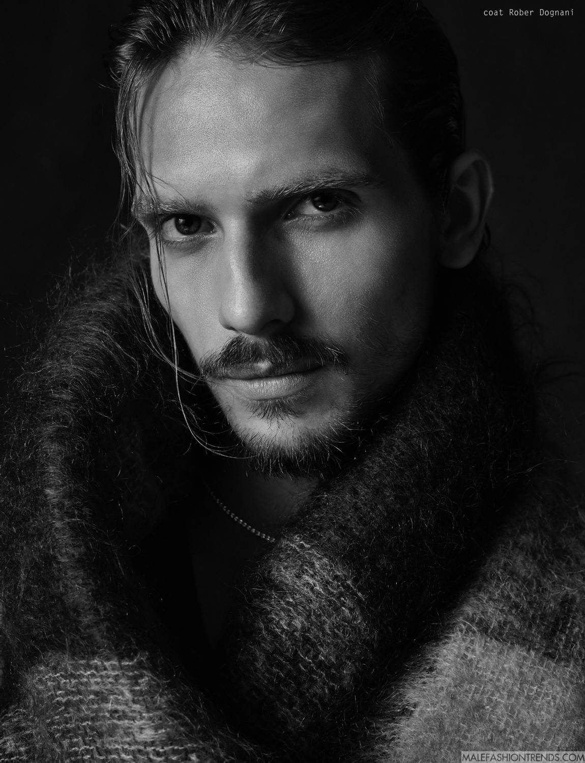 Bruce Machado para VICTOR Magazine No. 1 por Victor Daguano