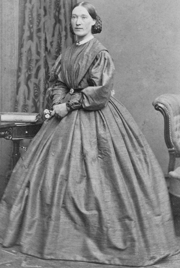 Tour Scotland: Old Photograph House Matron St Andrews Scotland