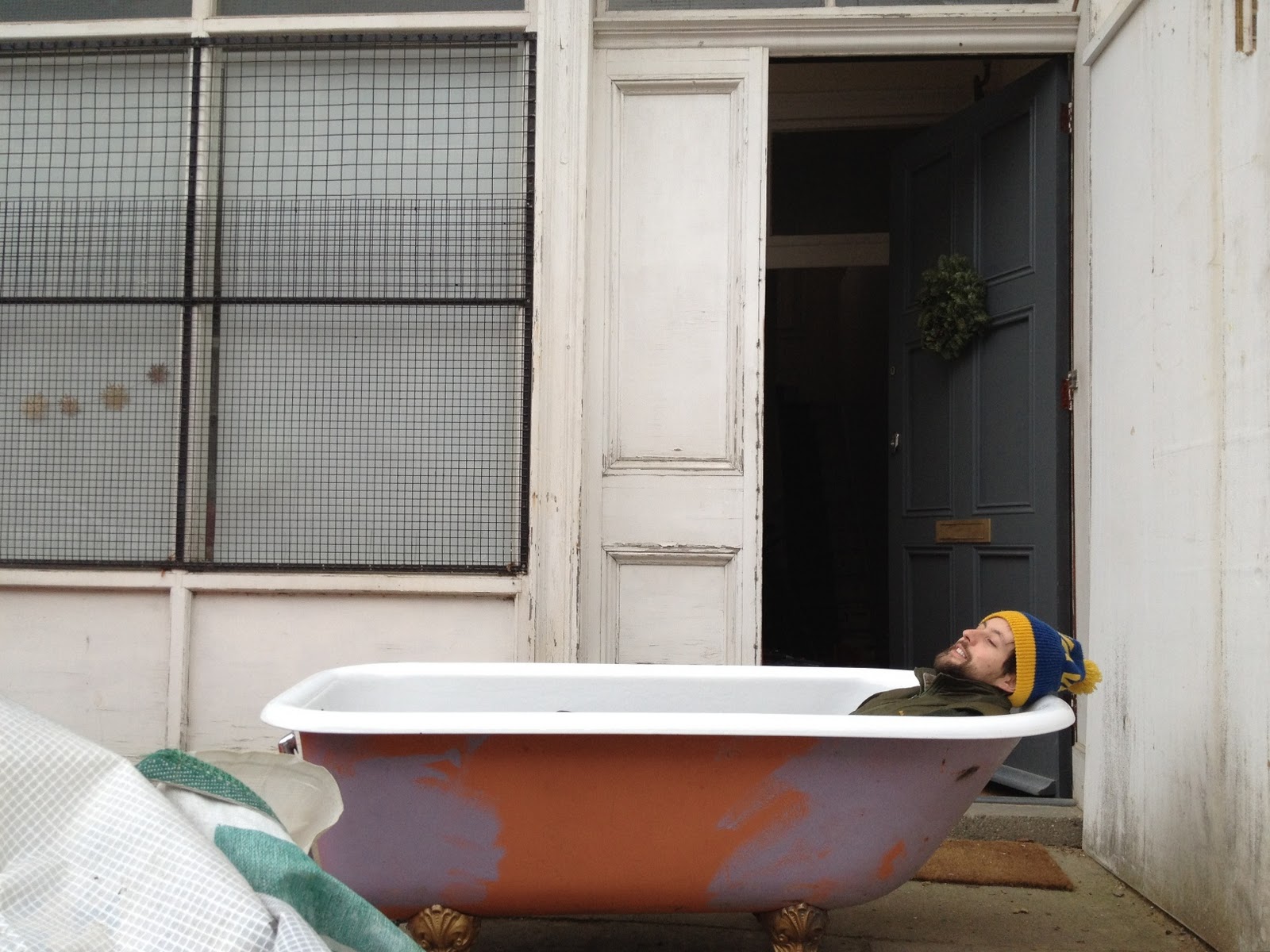 Mo theach: Home-owners with telly vision