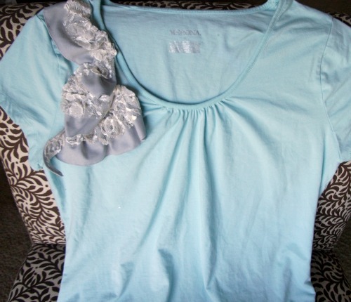 Miss Lovie: T-shirt Refashion: Fancy Ruffle Tee