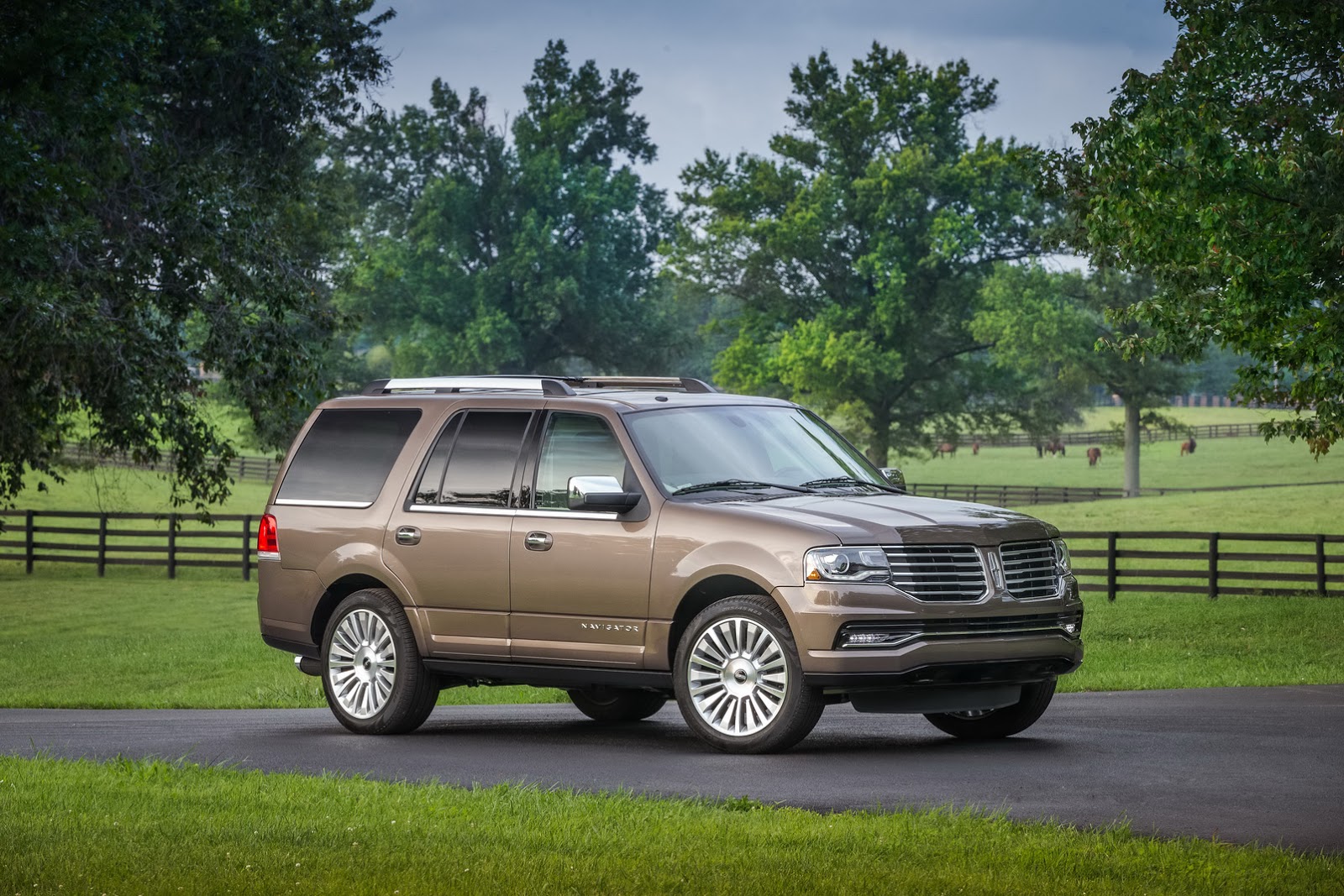 Fotos – Lincoln Navigator 2015 – Autos Hoy