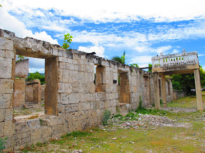 stressed in the city: Oslob's Ruins