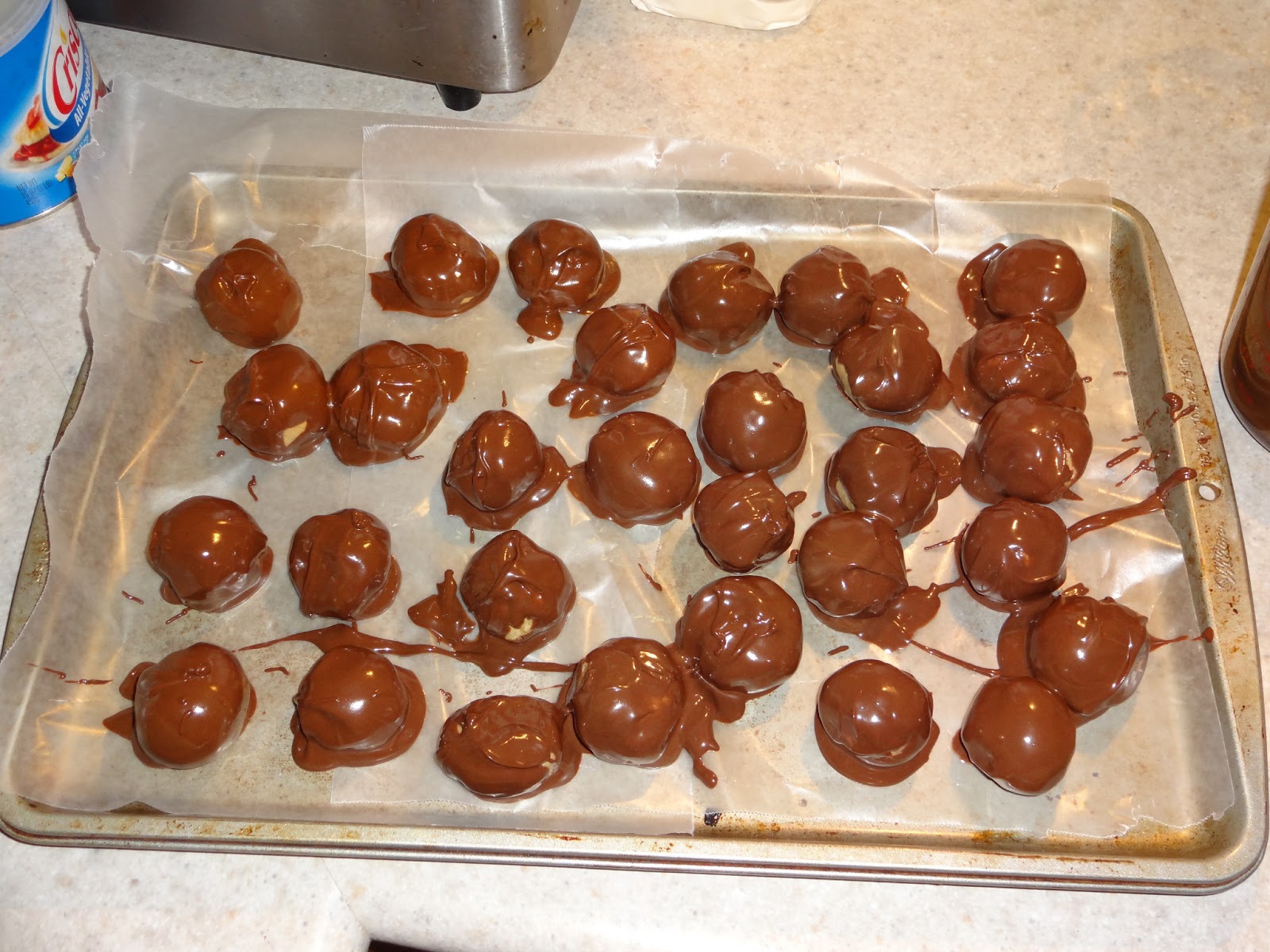 Copy Cat Creations: Chocolate PB Crunch Balls