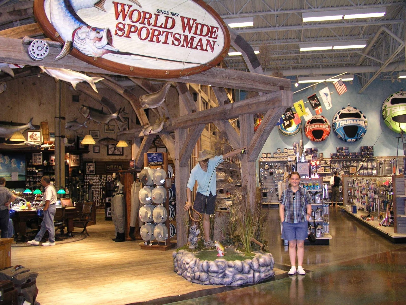 Little Kumquat: Bass Pro Shop in Miami: A Cool Store!