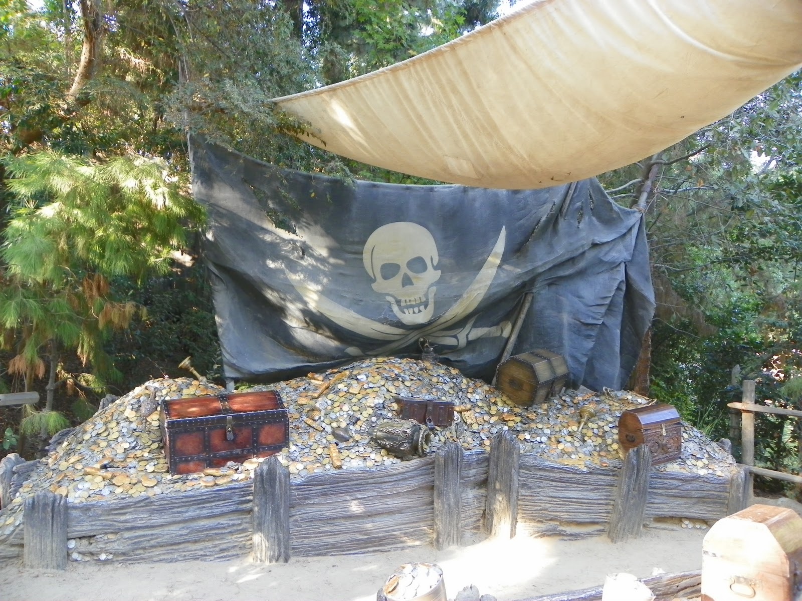 Pixie Pranks and Disney Fun: Pirate's Lair on Tom Sawyer Island